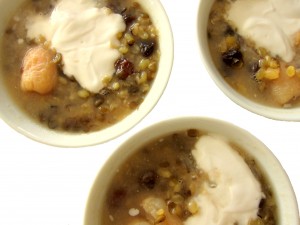 Lychee and mung bean che (Chè đậu xanh trái vải) | Flavor Boulevard